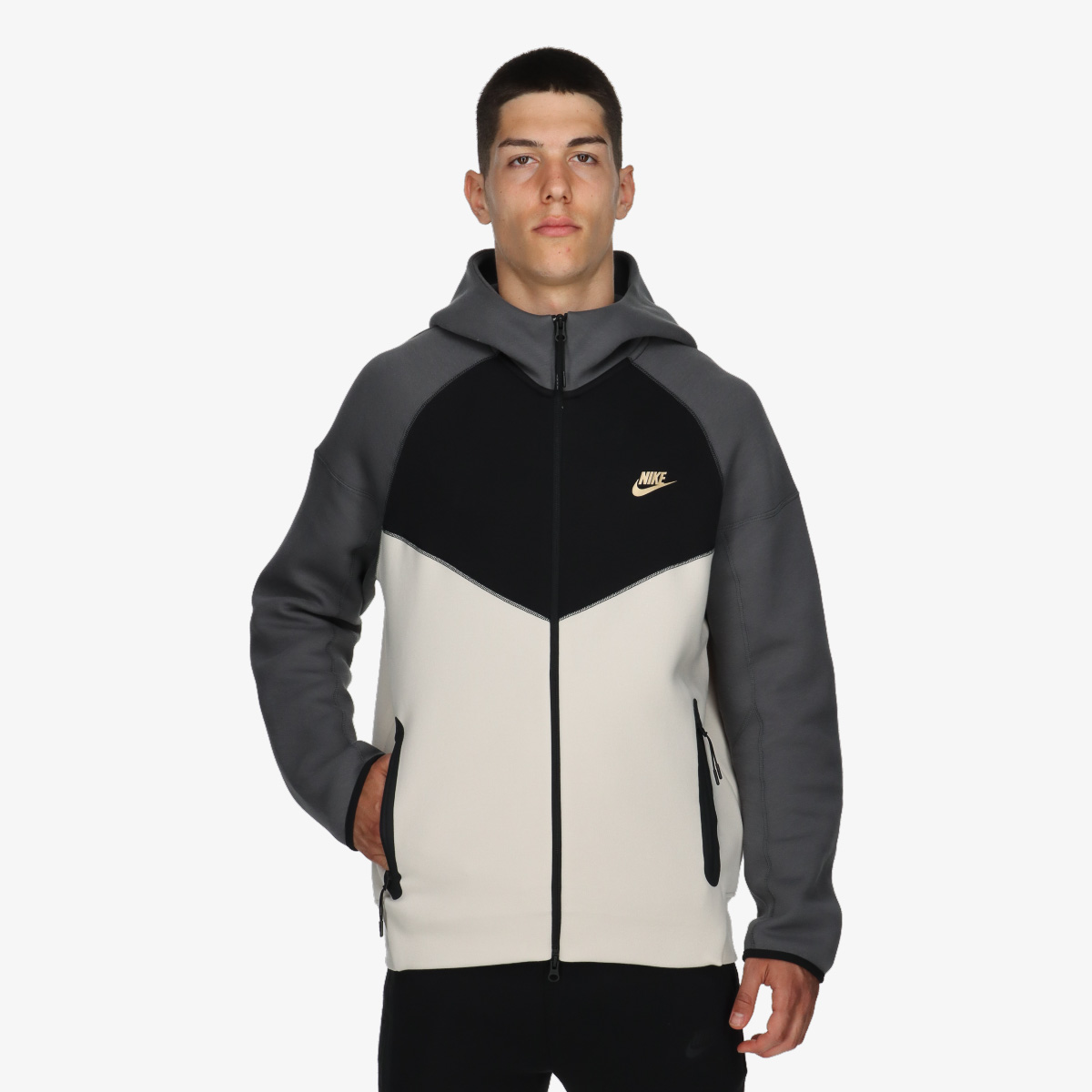 Nike Sportswear Tech Fleece | Buzz - Online Shop